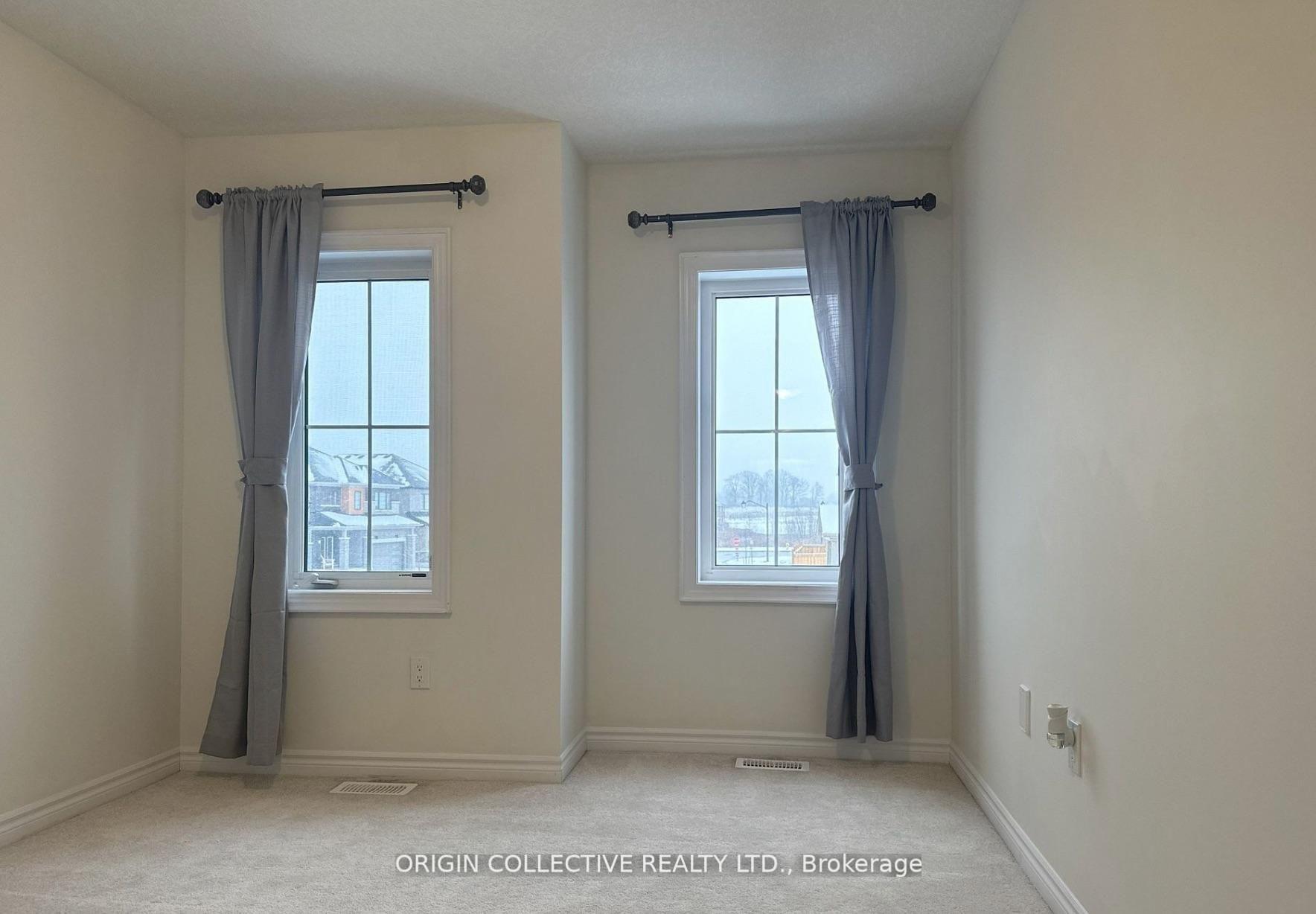4 Amos Ave E, Brantford, ON N3T 0V4