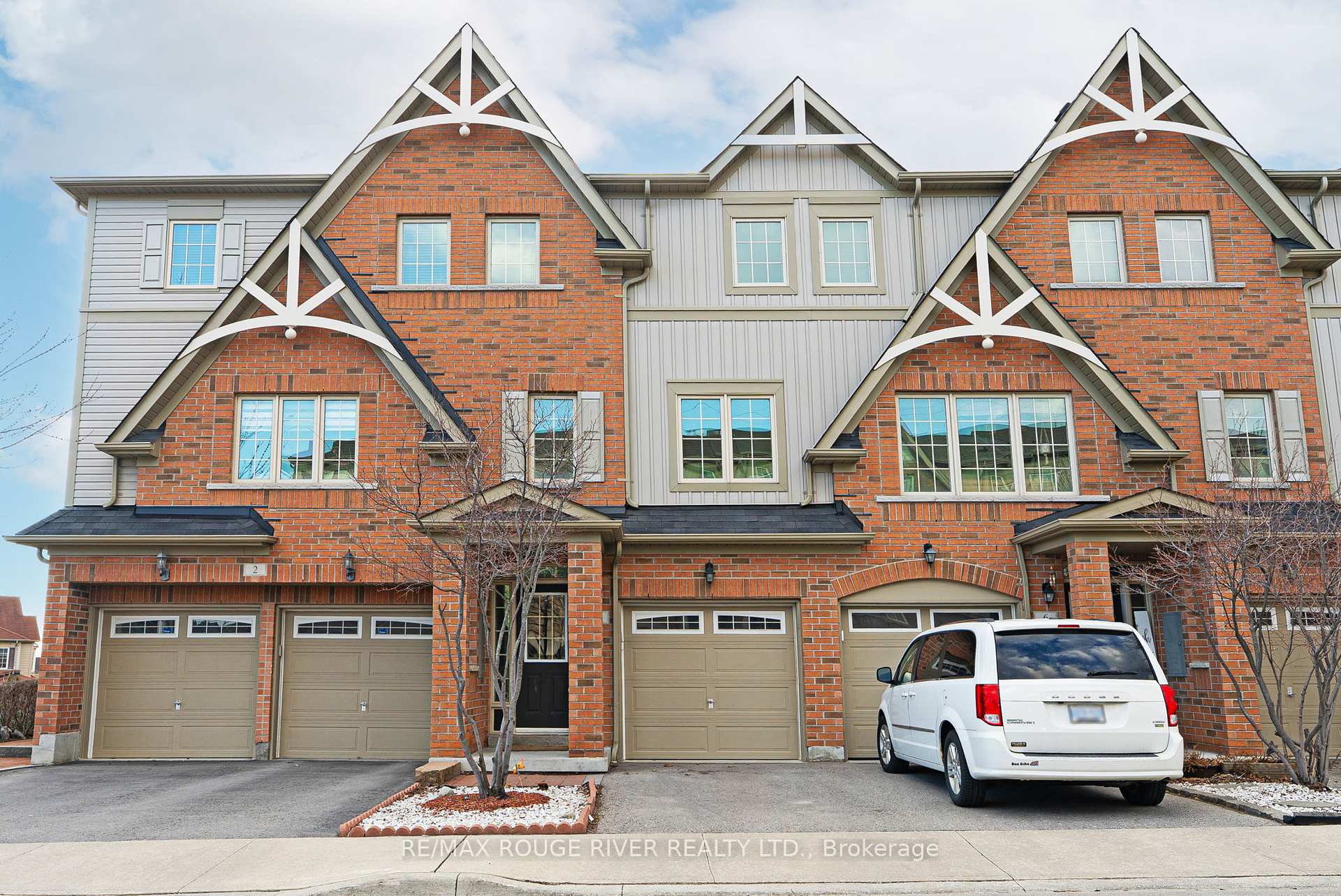 4 Benjamin Way, Whitby, ON L1N 0K5