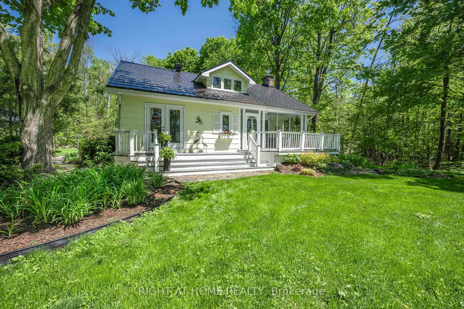 4 Forrester Road, Oro-Medonte, ON L0L 2L0