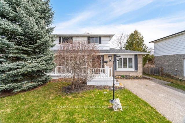 4 Pacer Court, Brampton, ON L6Y 1X4