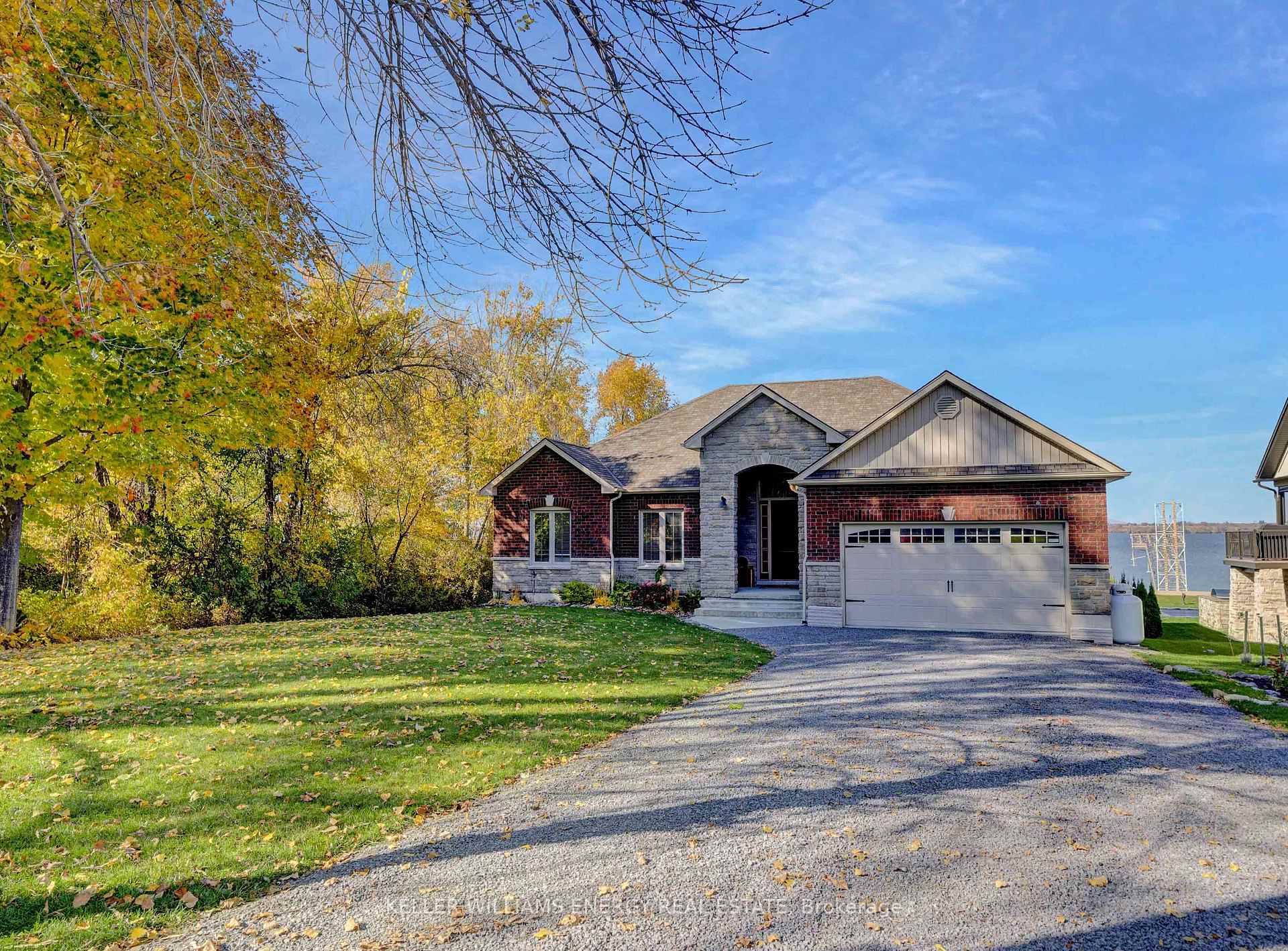 4 Prinyers Drive, Prince Edward County, ON K0K 2T0
