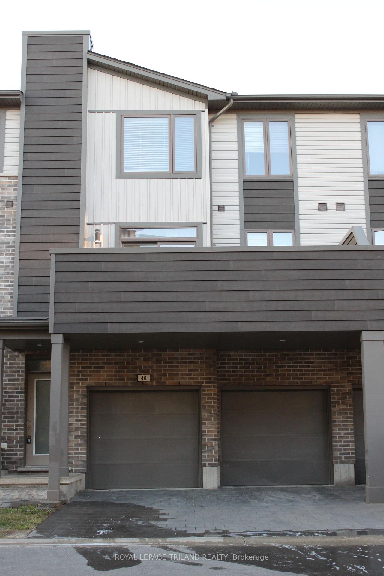 40 - 1960 Dalmagarry Road, London North, ON N6G 0T8