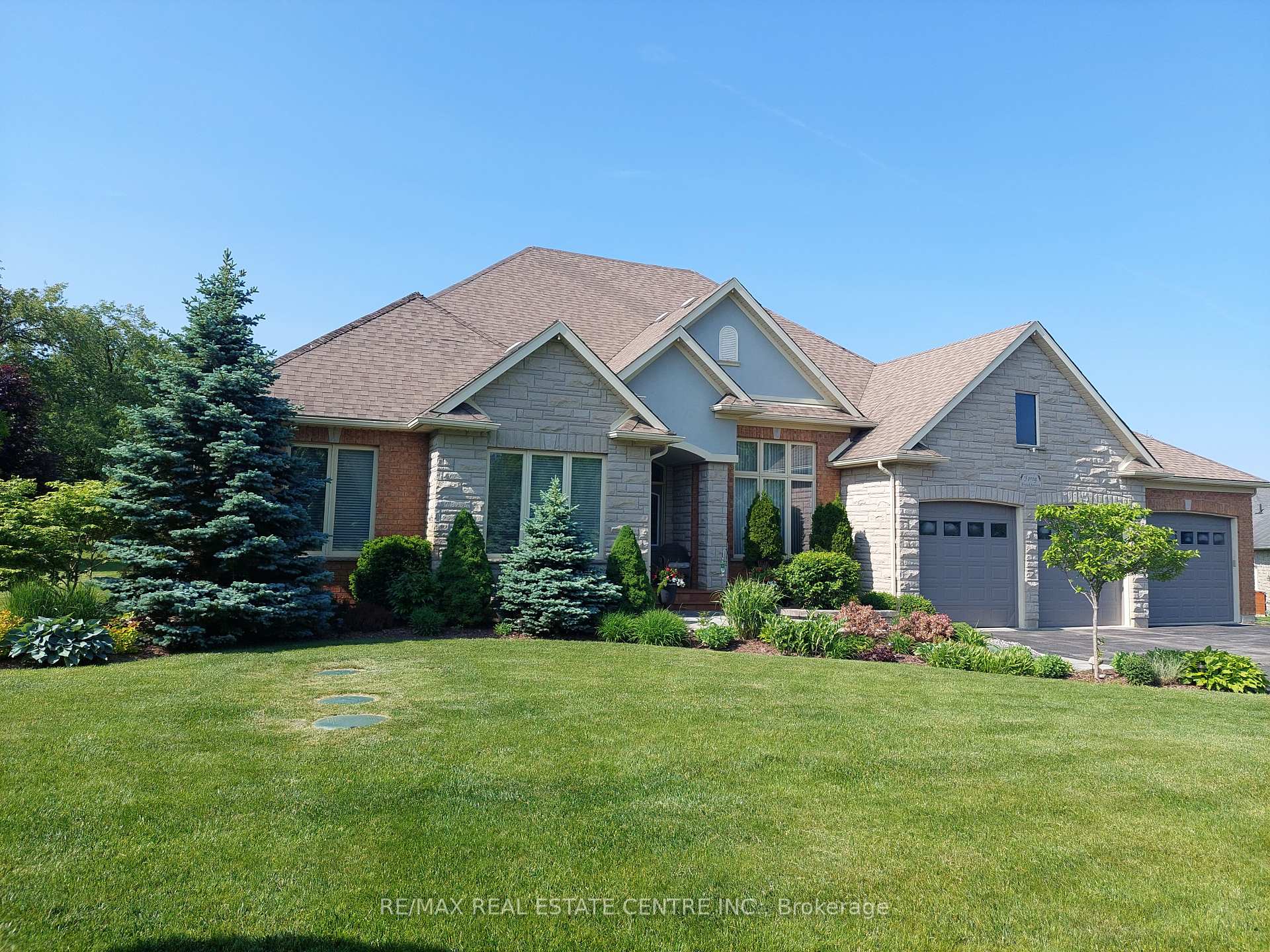 40 Brookhaven Crescent, East Garafraxa, ON L9W 7M9