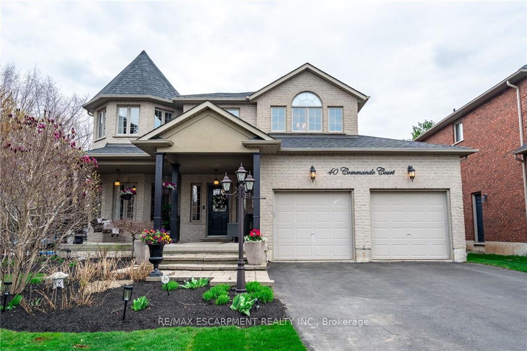 40 COMMANDO Court, Hamilton, ON L8B 0J6