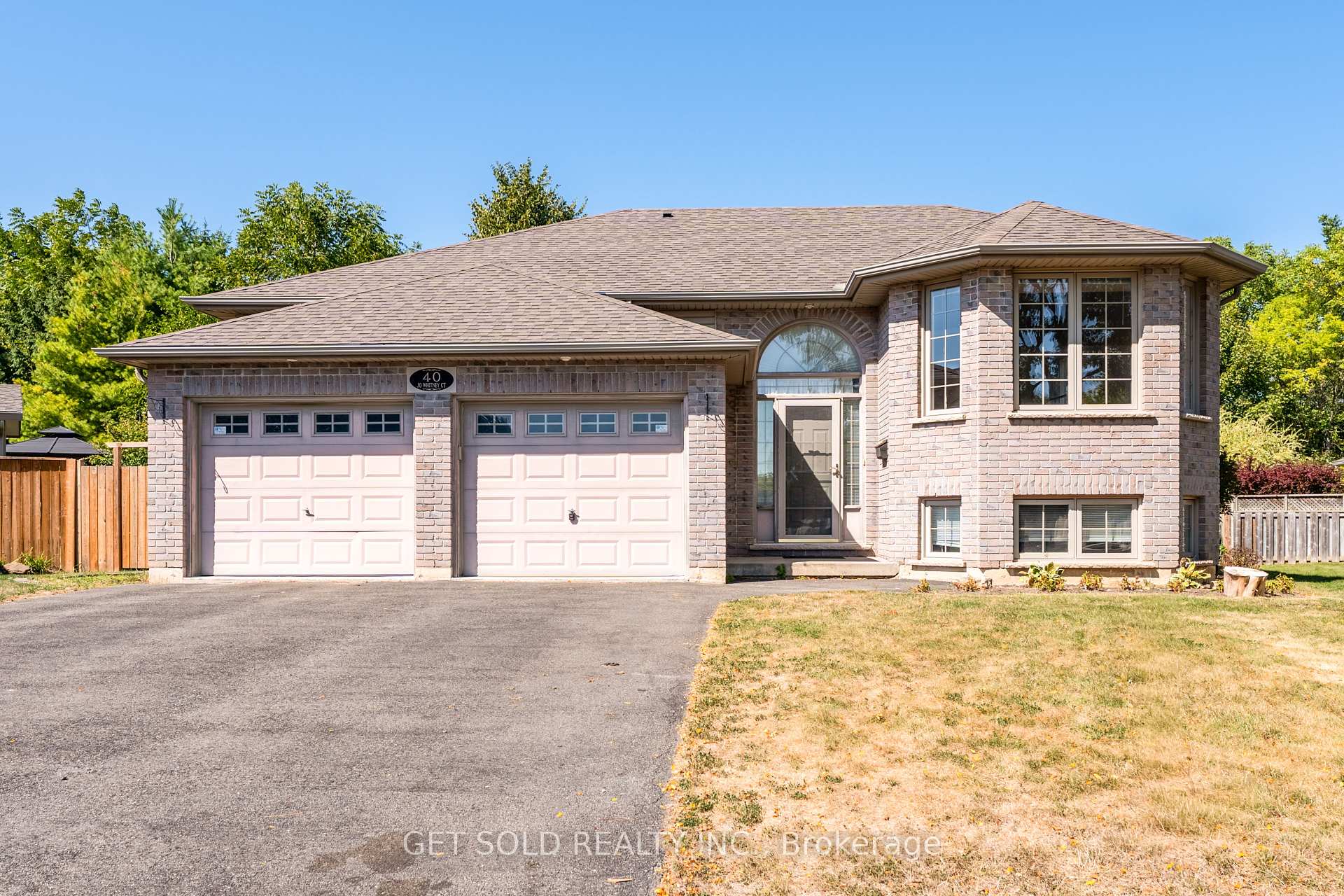 40 Jo Whitney Court, Brantford, ON N3T 6N9