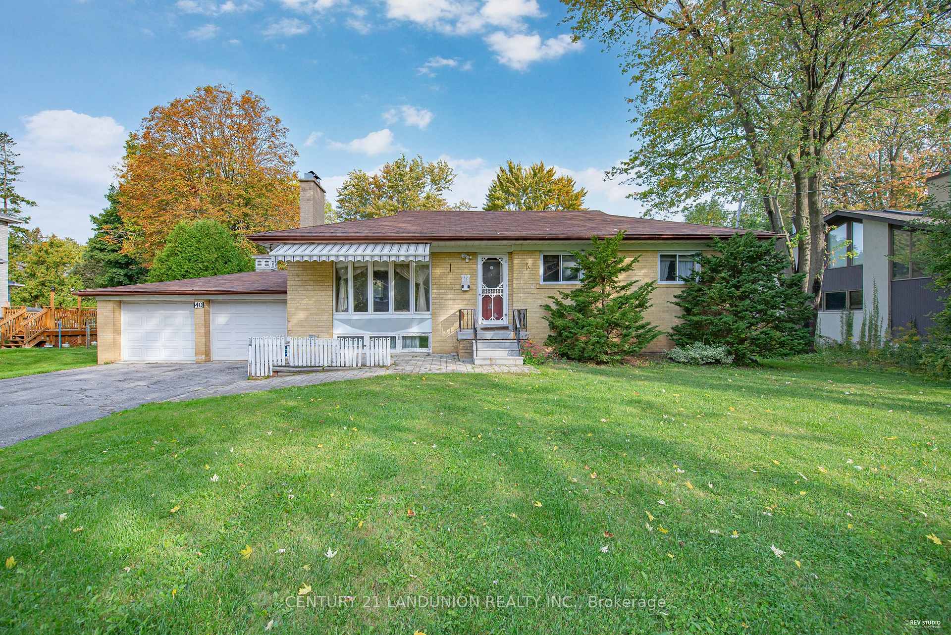 40 Pomander Road, Markham, ON L3R 1X7