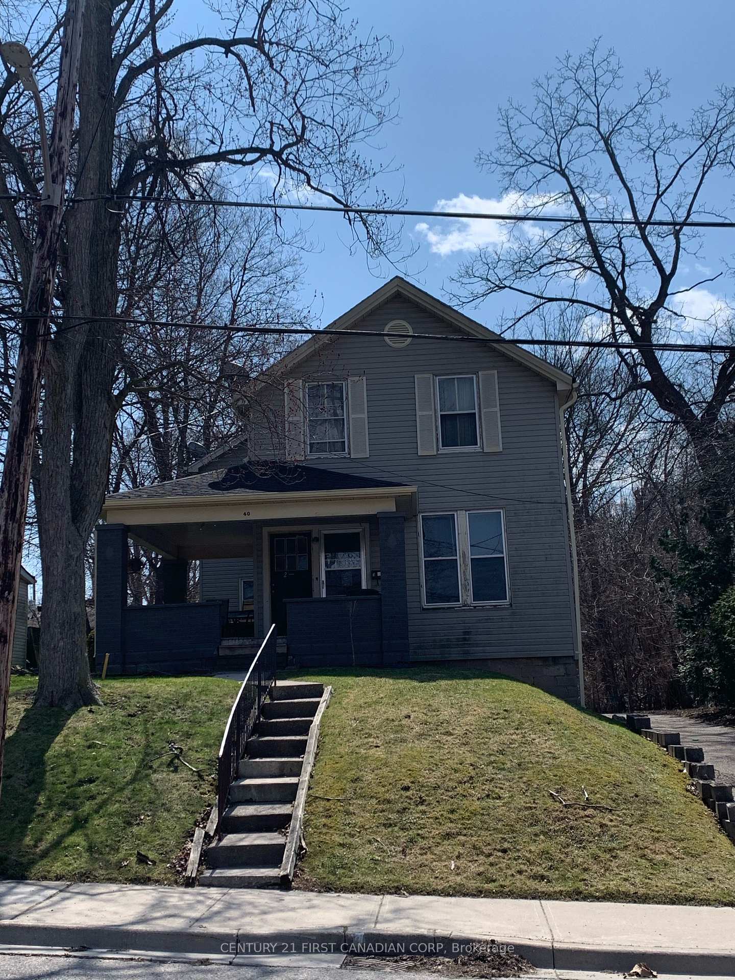 40 Springbank Drive, London South, ON N6J 1E3