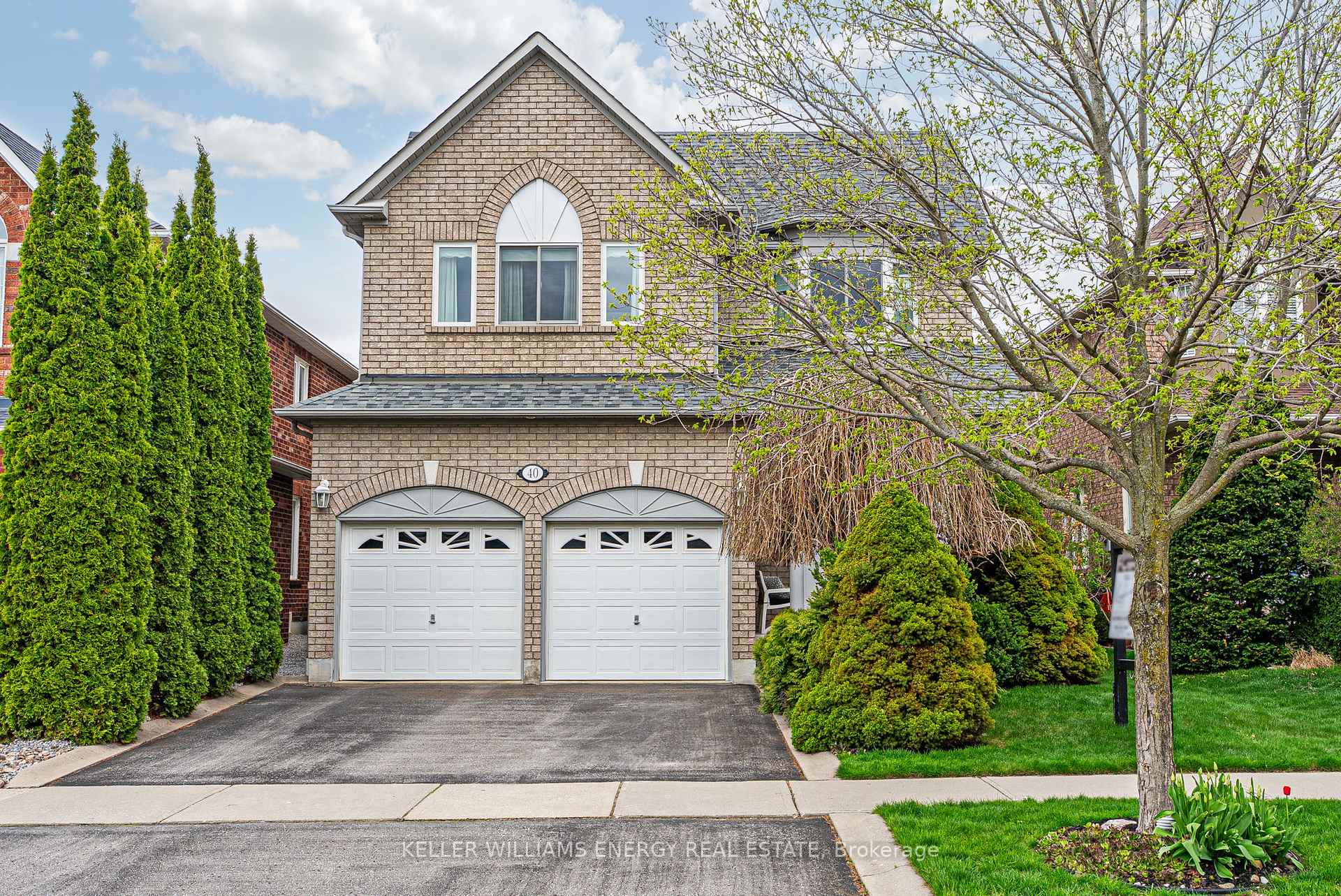 40 Tormina Boulevard, Whitby, ON L1R 3B4