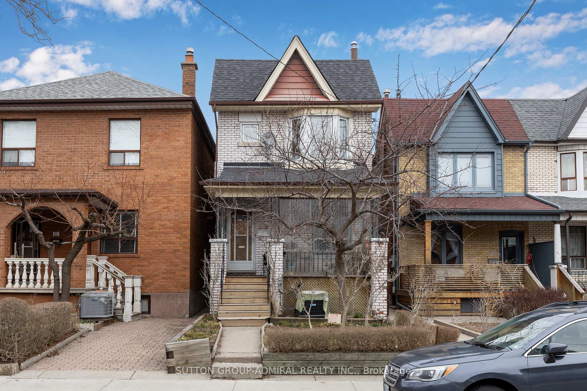 40 Wallace Avenue, Toronto, ON M6H 1T5