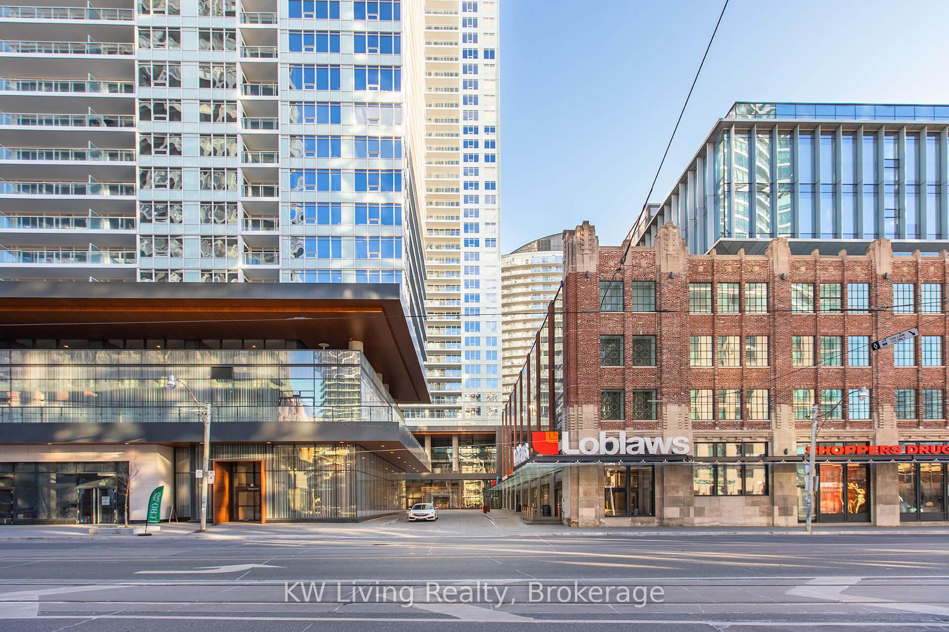 4001 - 19 Bathurst Street, Toronto, ON M5V 0N2
