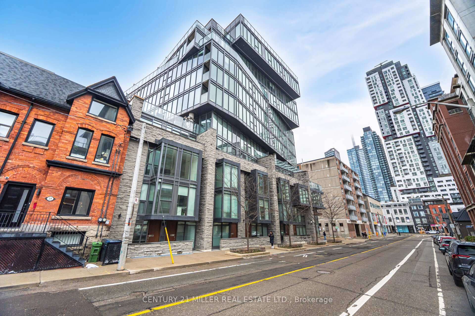 301 - 15 Beverley Street, Toronto, ON M5T 1X8