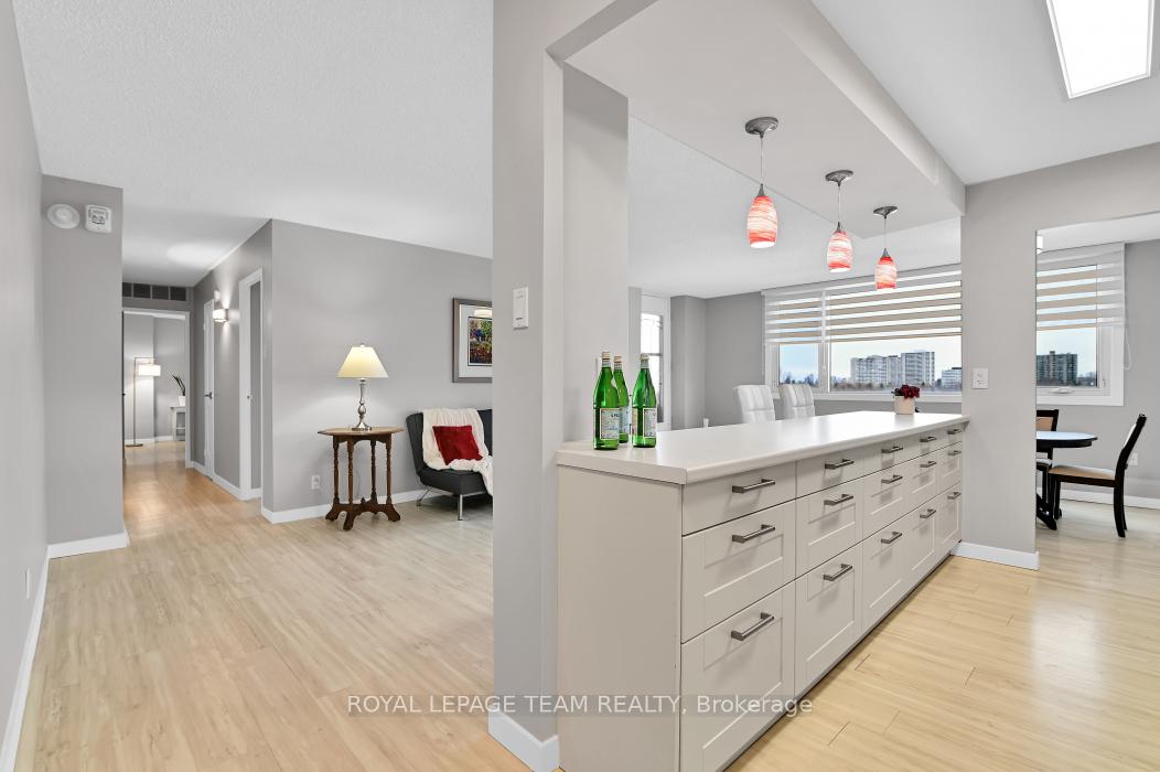 401 - 265 Poulin Avenue, Britannia - Lincoln Heights and Area, ON K2B 7Y8