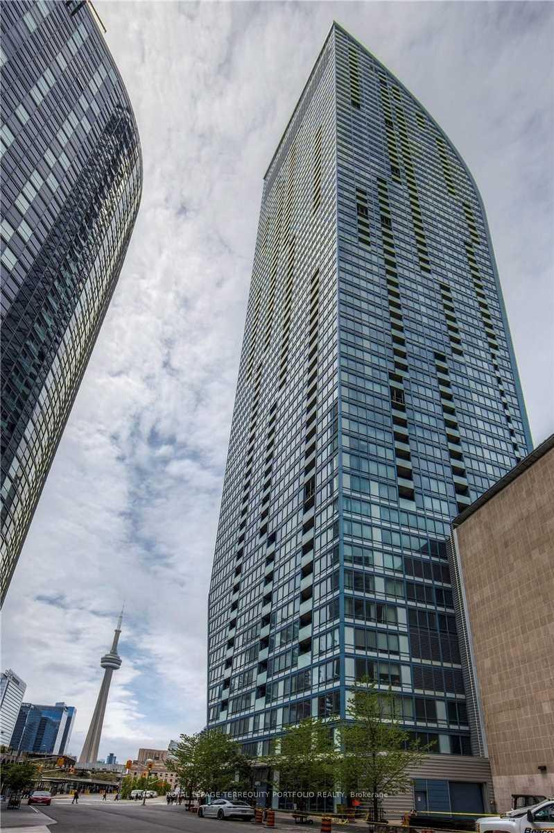 401 - 8 The Esplanade, Toronto, ON M5E 0A6