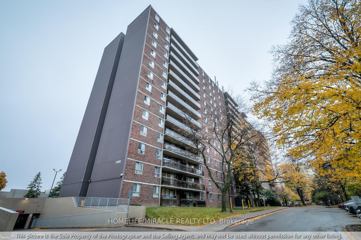 402 - 1950 Kennedy Road, Toronto, ON M1P 4S9
