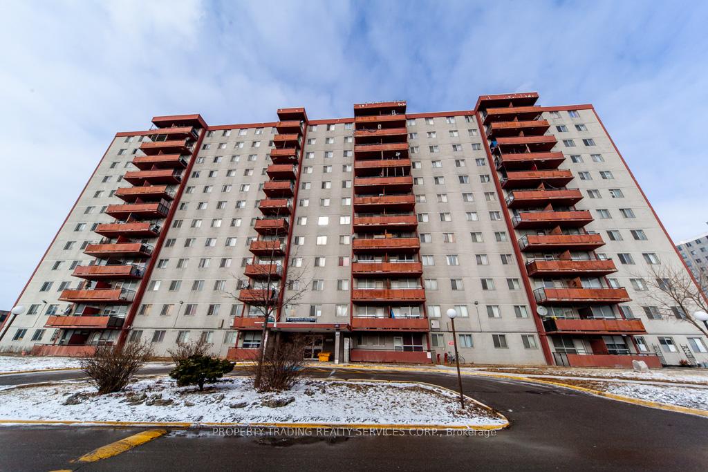 402 - 50 Lotherton Pathway, Toronto, ON M6B 2G8
