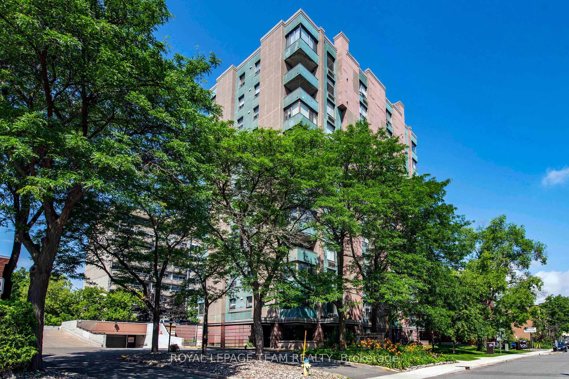 40 Arthur Street, West Centre Town, ON K1R 7T5