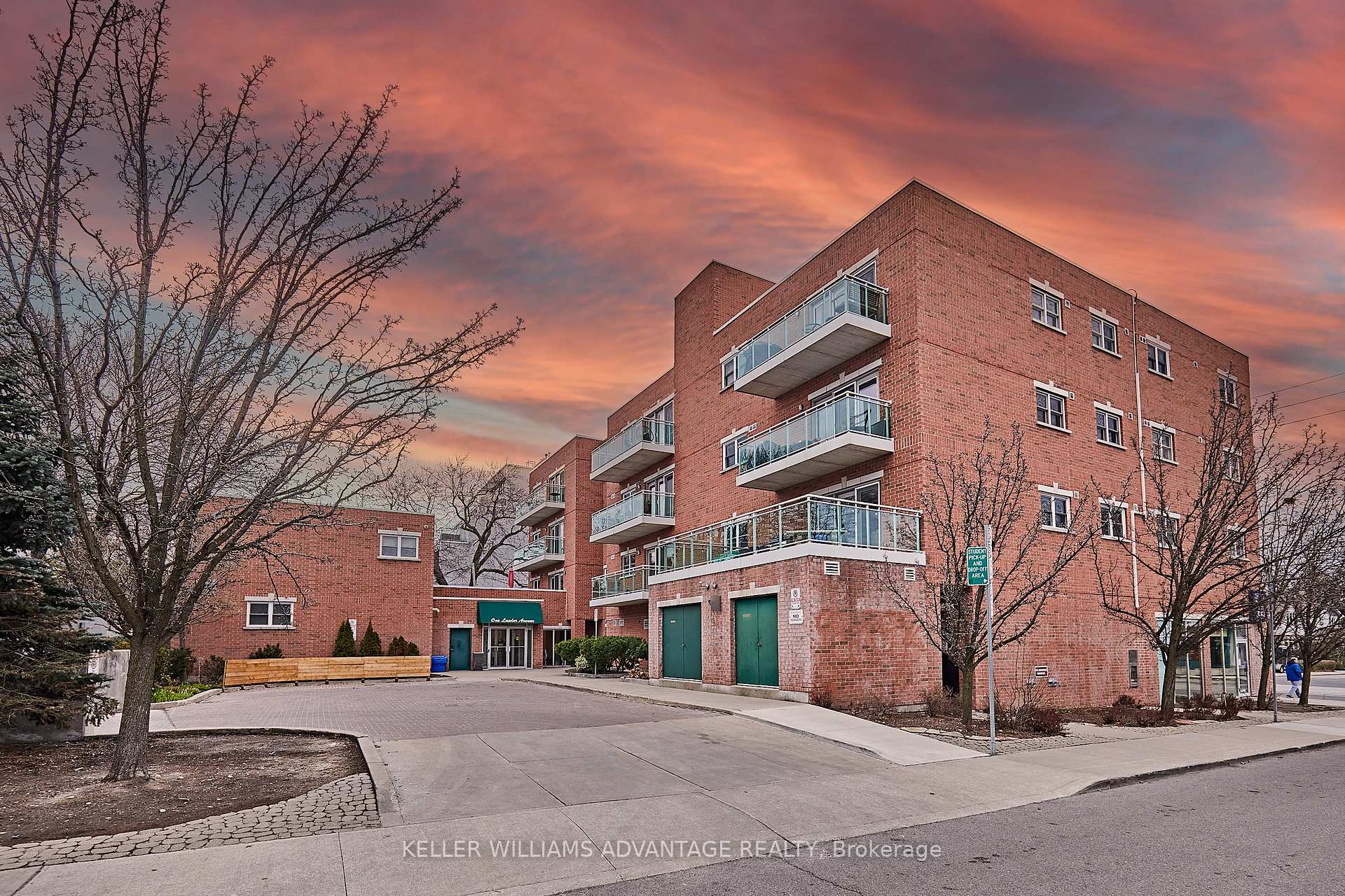 405 - 1 Lawlor Avenue, Toronto, ON M4E 3L8
