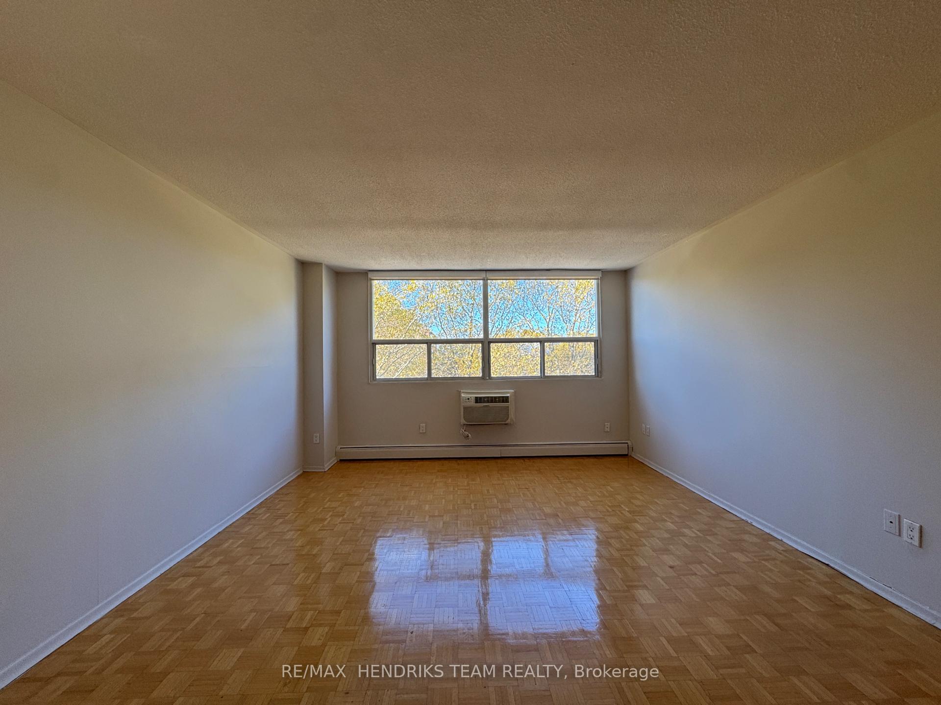 405 - 49 Leaside Drive, St. Catharines, ON L2M 4G4