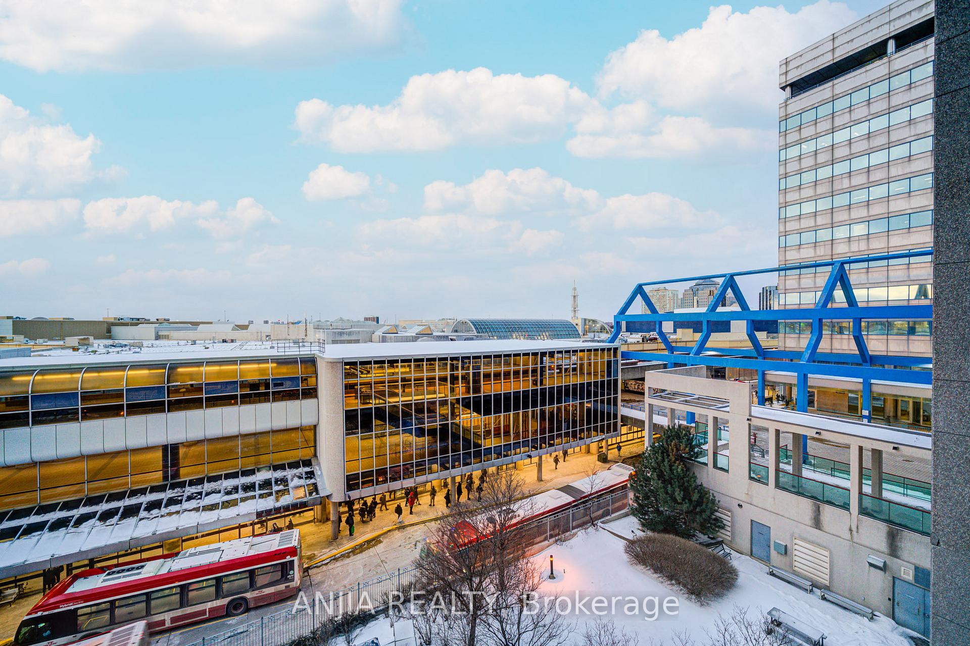 405 - 60 Brian Harrison Way, Toronto, ON M1P 5J5