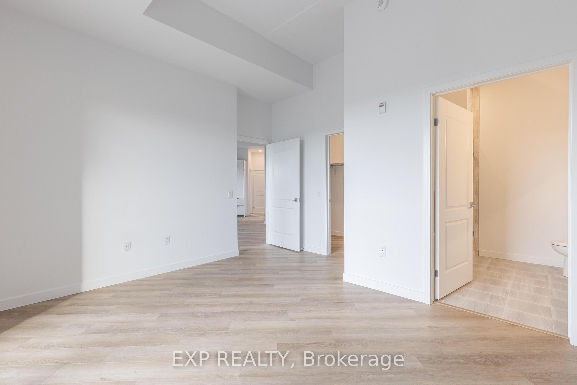 405 - 7549B KALAR Road, Niagara Falls, ON L2H 2Y6