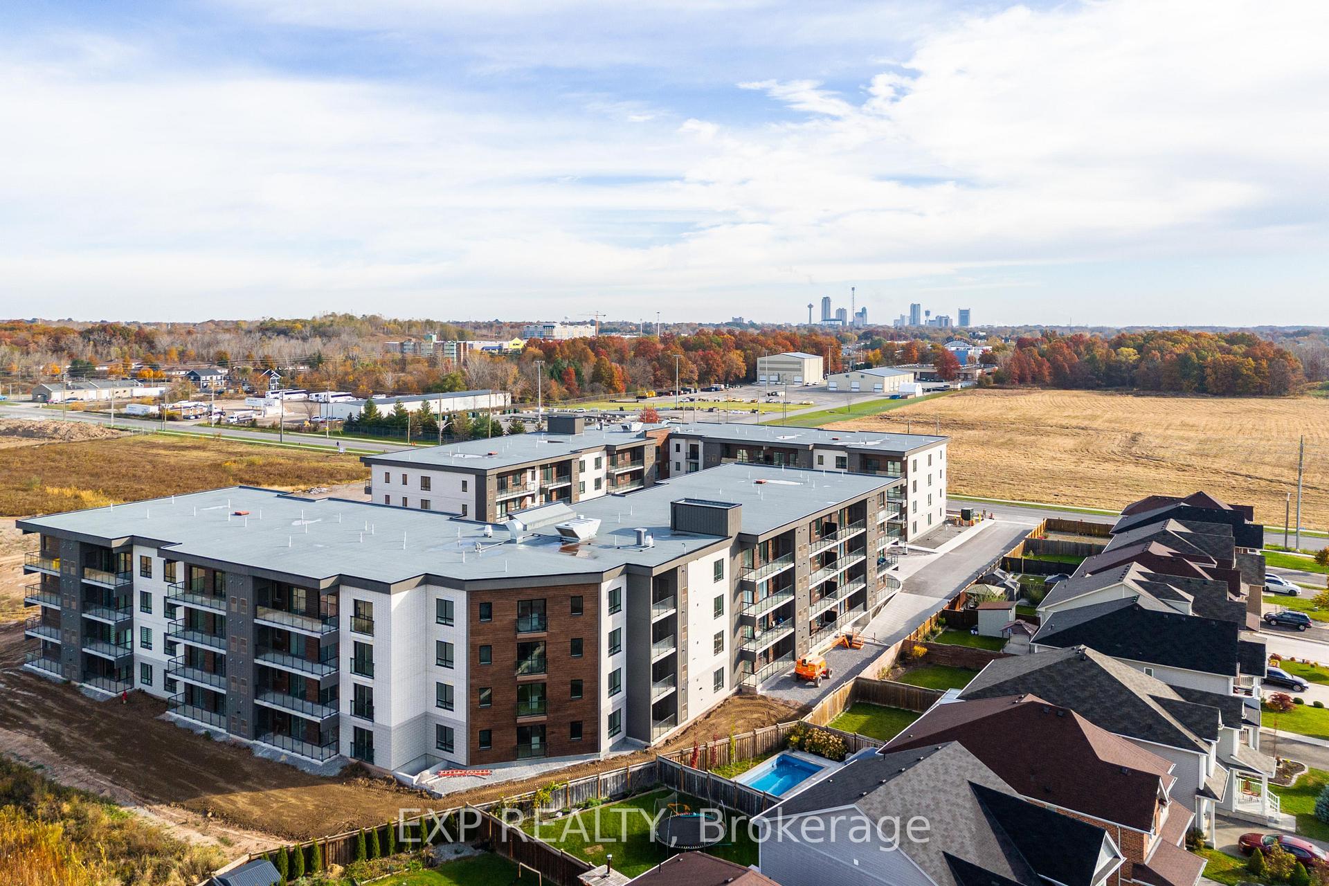 405 - 7549B KALAR Road, Niagara Falls, ON L2H 2Y6