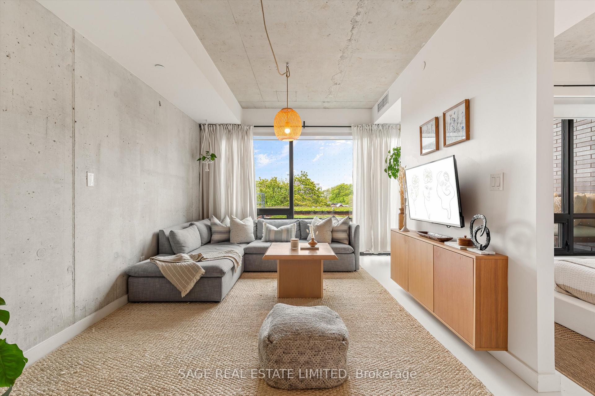 406 - 246 Logan Avenue, Toronto, ON M4M 0E9