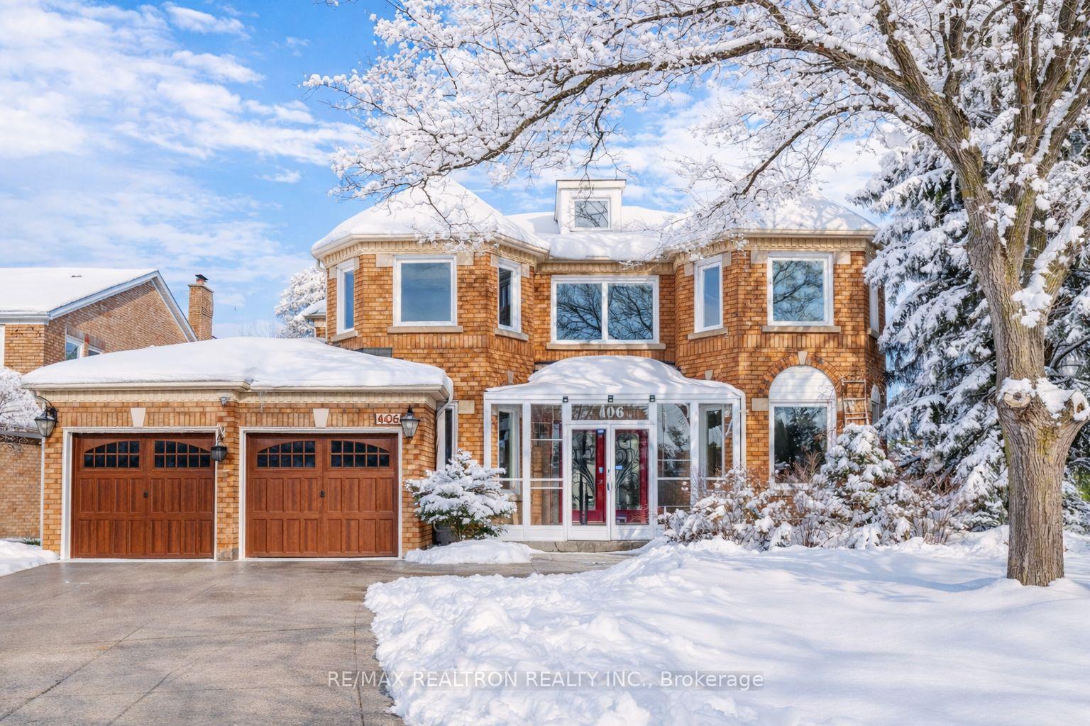 406 Weldrick Road E, Richmond Hill, ON L4B 2M8