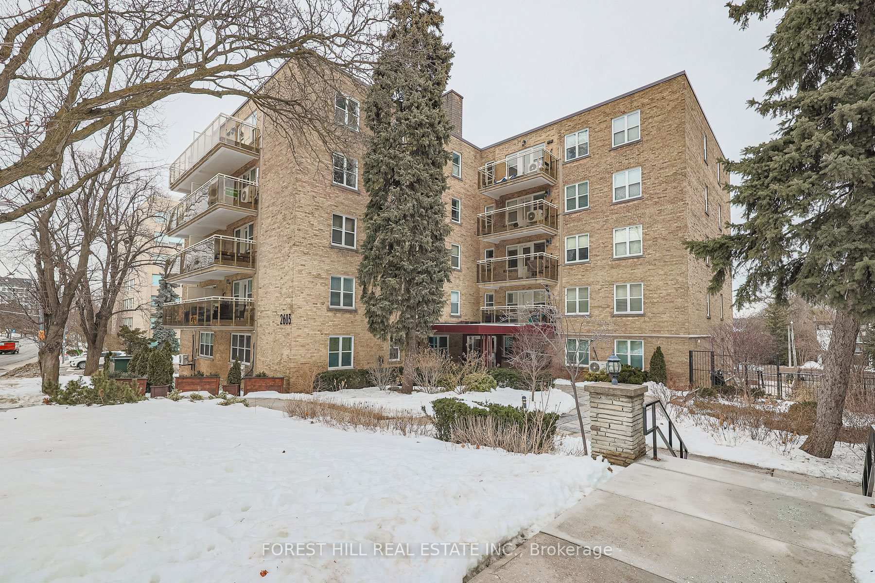408 - 2603 Bathurst Street, Toronto, ON M6B 2Z6