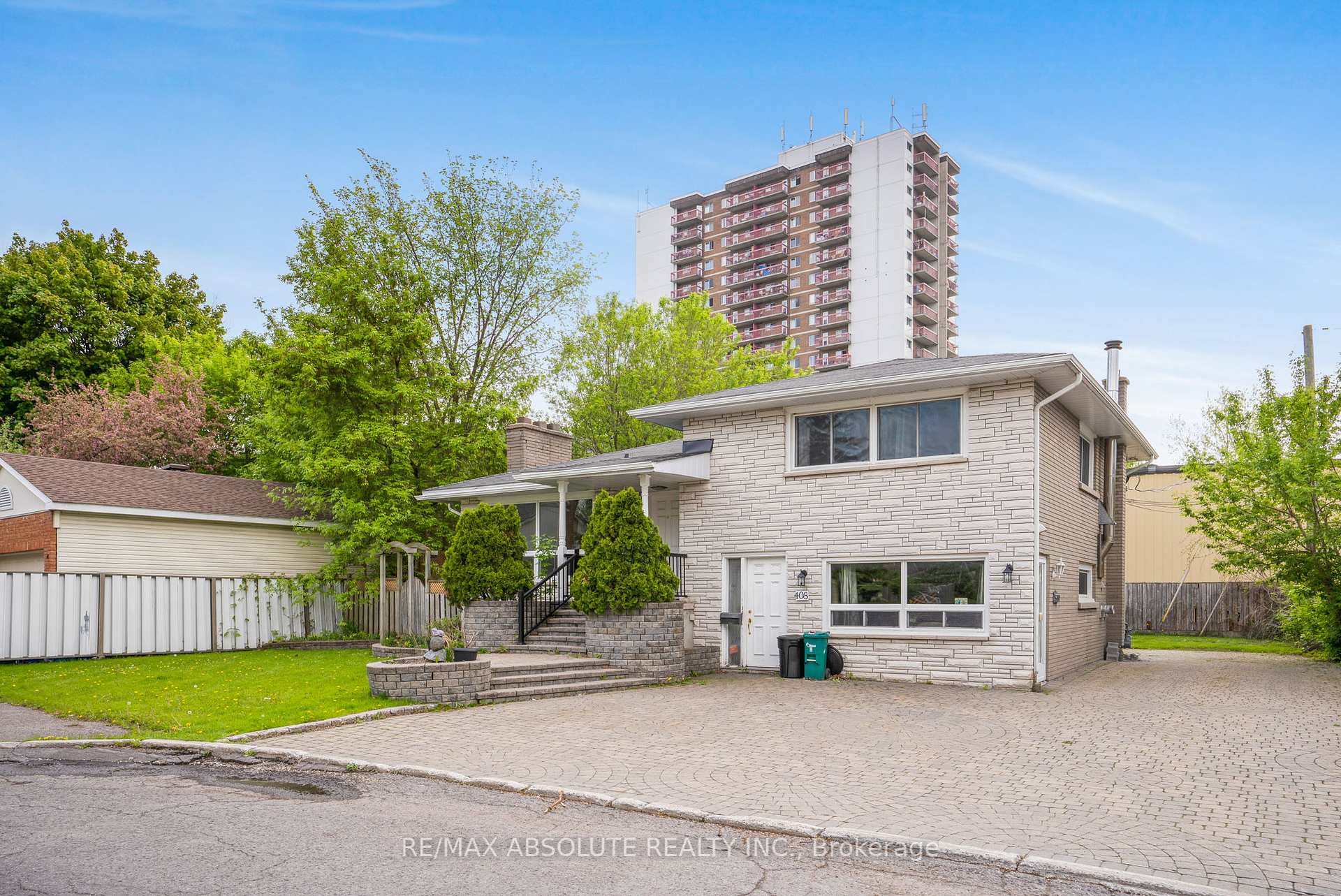 408-410 ALLEN Boulevard, Vanier and Kingsview Park, ON K1L 7B5