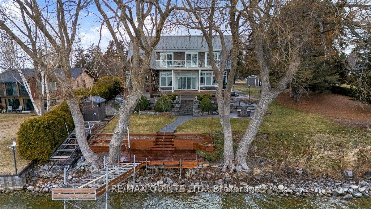 408 Island Road, Prince Edward County, ON K0K 2T0