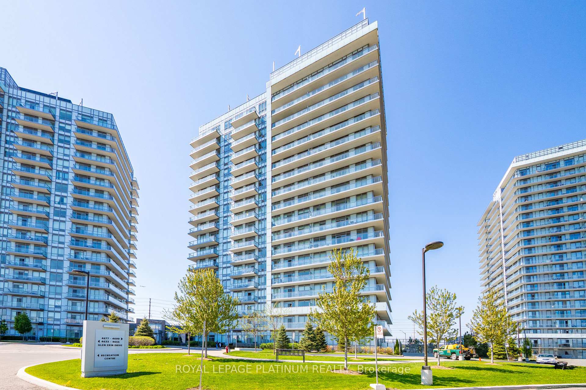 409 - 4699 Glen Erin Drive, Mississauga, ON L5M 2E5
