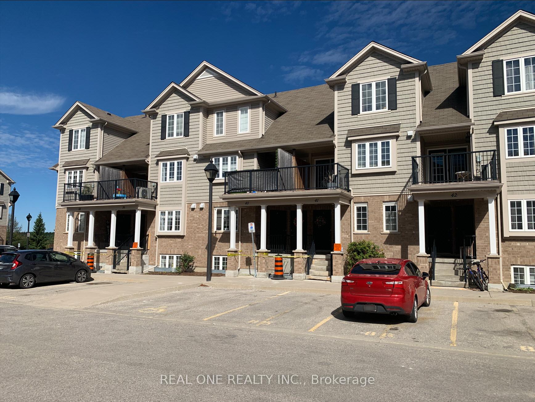 40A - 15 Carere Crescent, Guelph, ON N1E 0K4