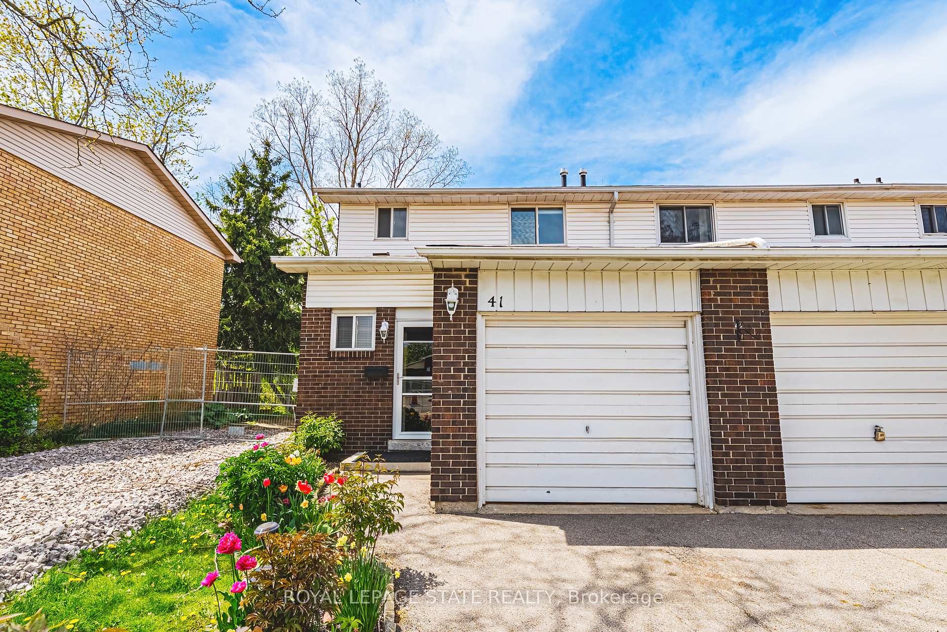 41 - 100 Quigley Road, Hamilton, ON L8K 6J1