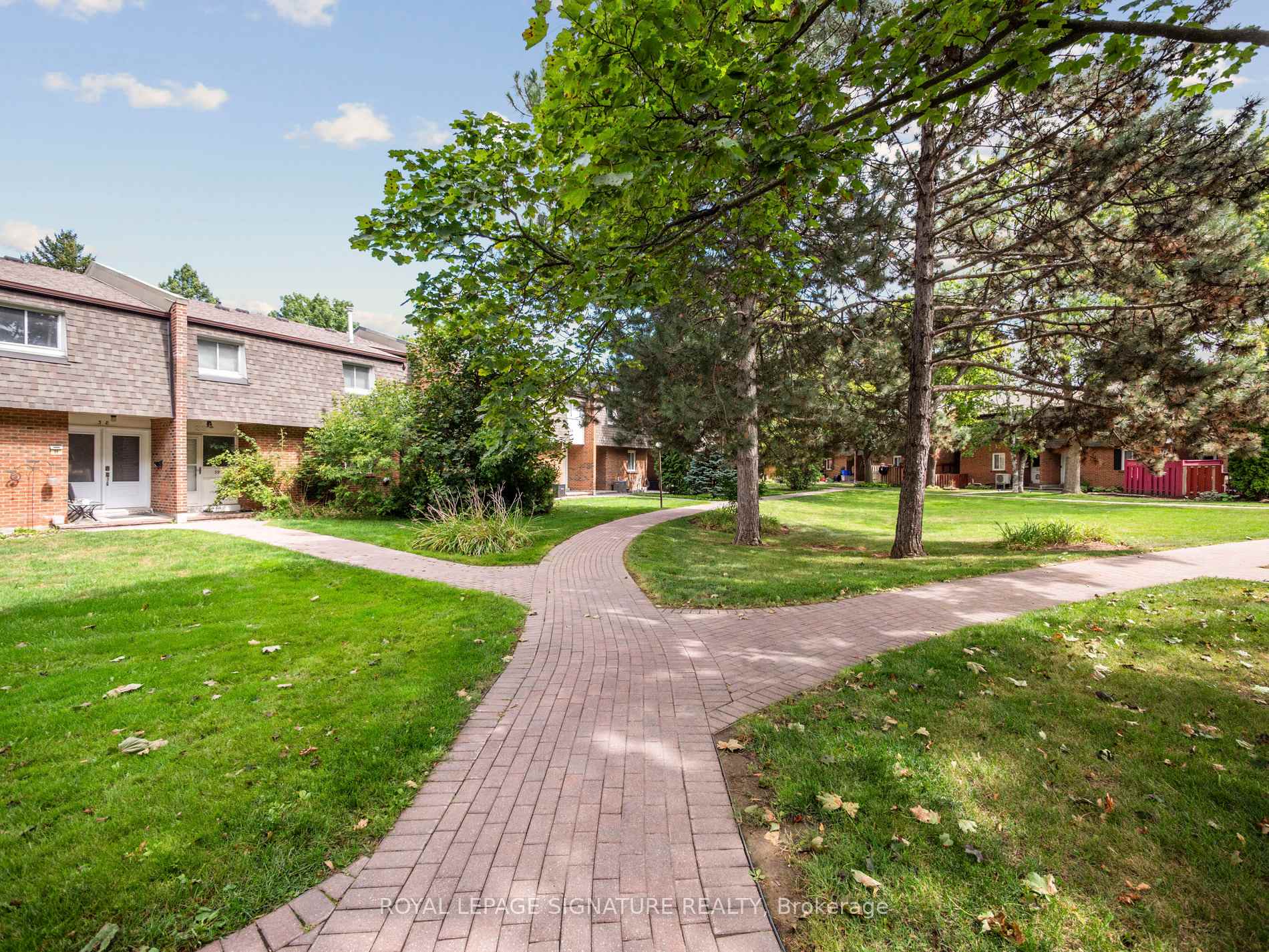 Whitby Real Estate MLS® Listings & Houses For Sale