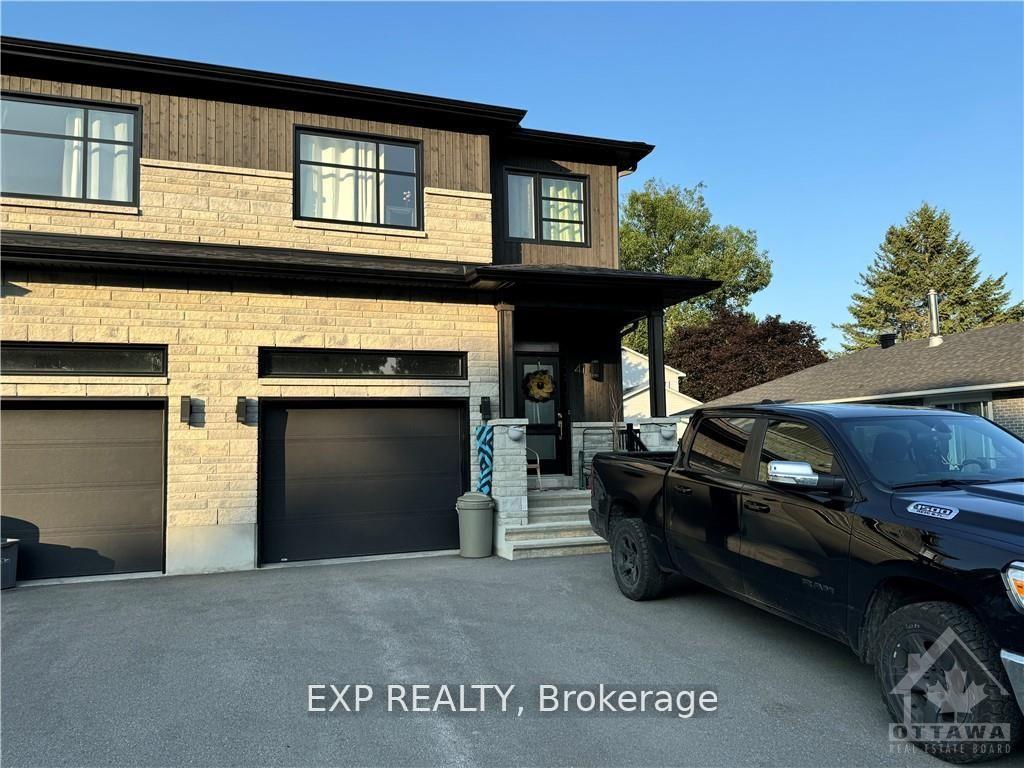 41 Bank Street, Russell, ON K4R 1A9