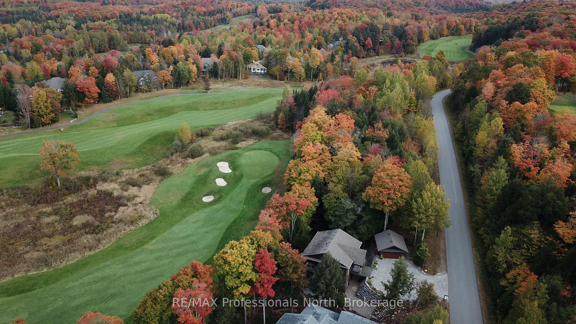 41 Clubhouse Drive, Huntsville, ON P1H 1B1