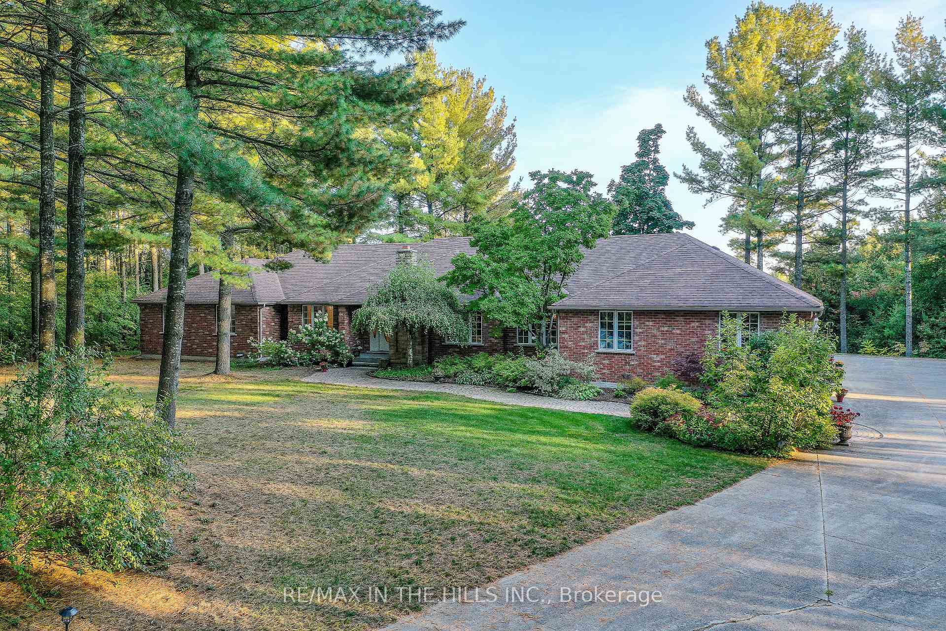 41 Pine Ridge Road, Erin, ON N0B 1T0