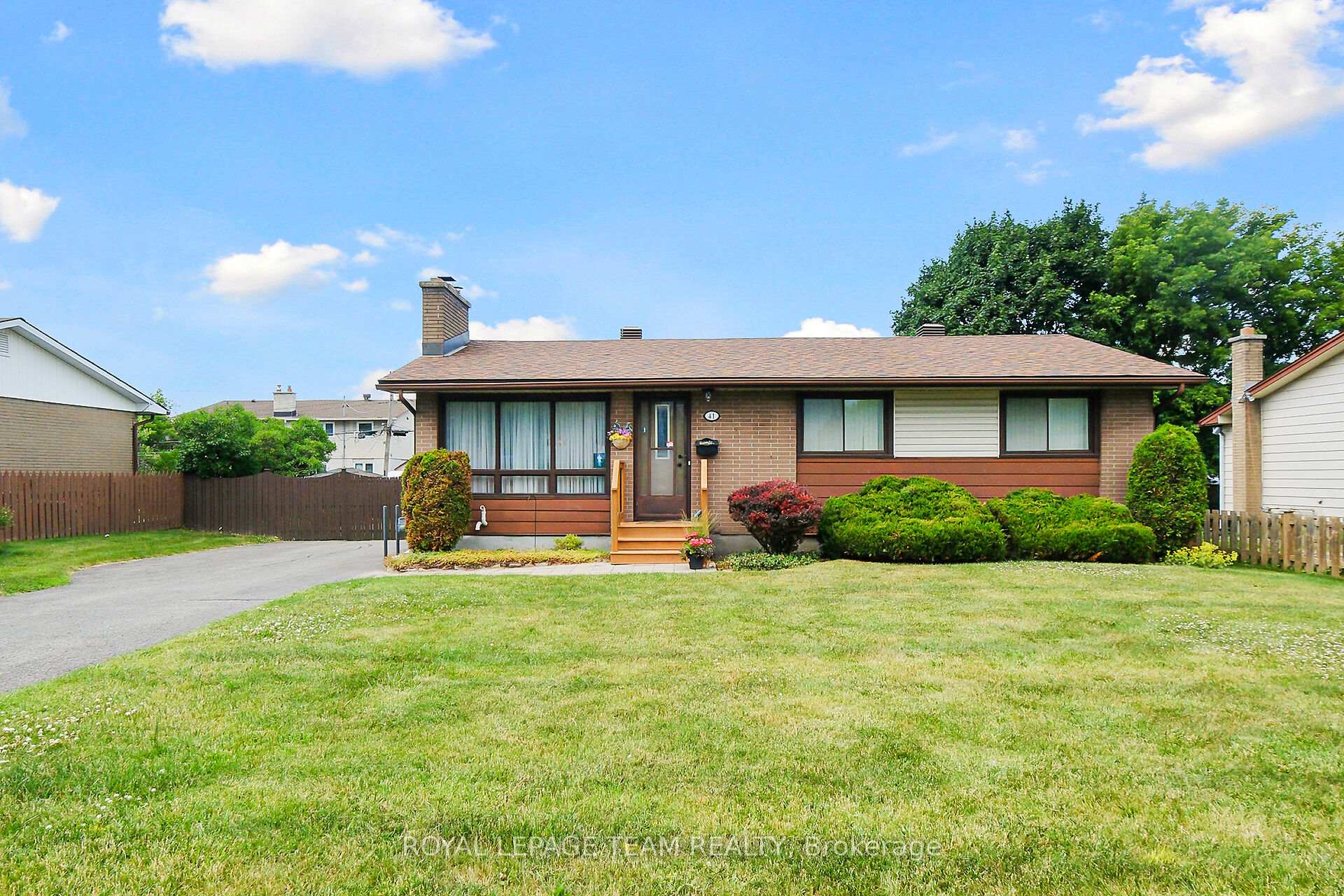 41 Viewmount Drive, Meadowlands - Crestview and Area, ON K2G 3C4