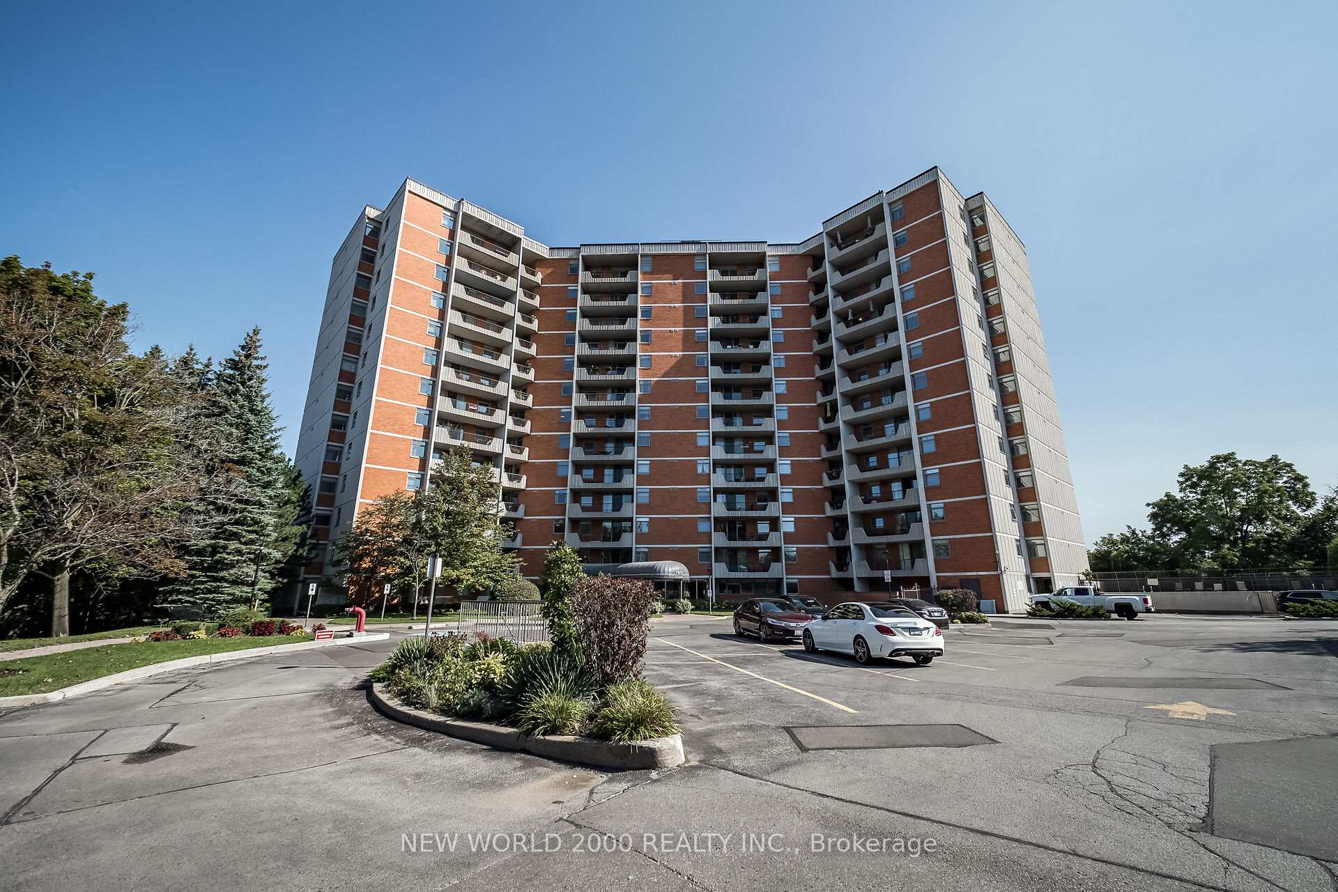 410 - 7811 Yonge Street, Markham, ON L3T 4S3