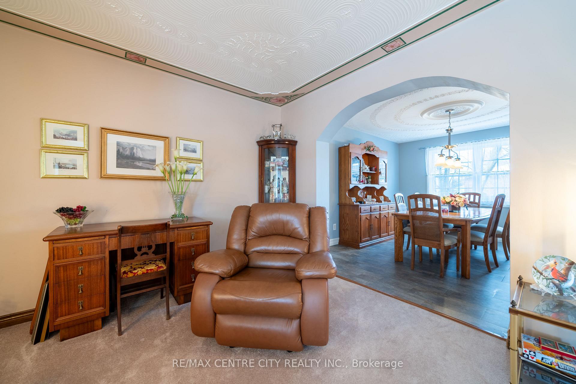 410 Beattie Street, Strathroy-Caradoc, ON N7G 2X6
