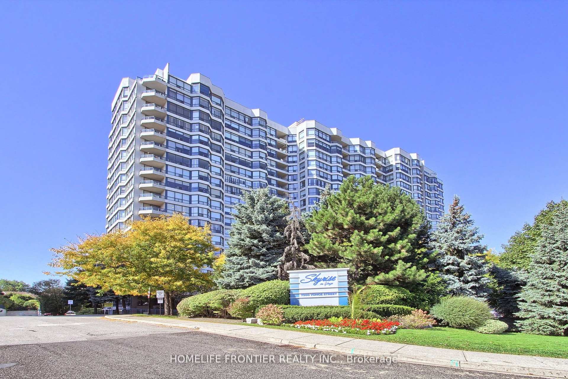 411 - 7300 Yonge Street, Vaughan, ON L4J 7Y5