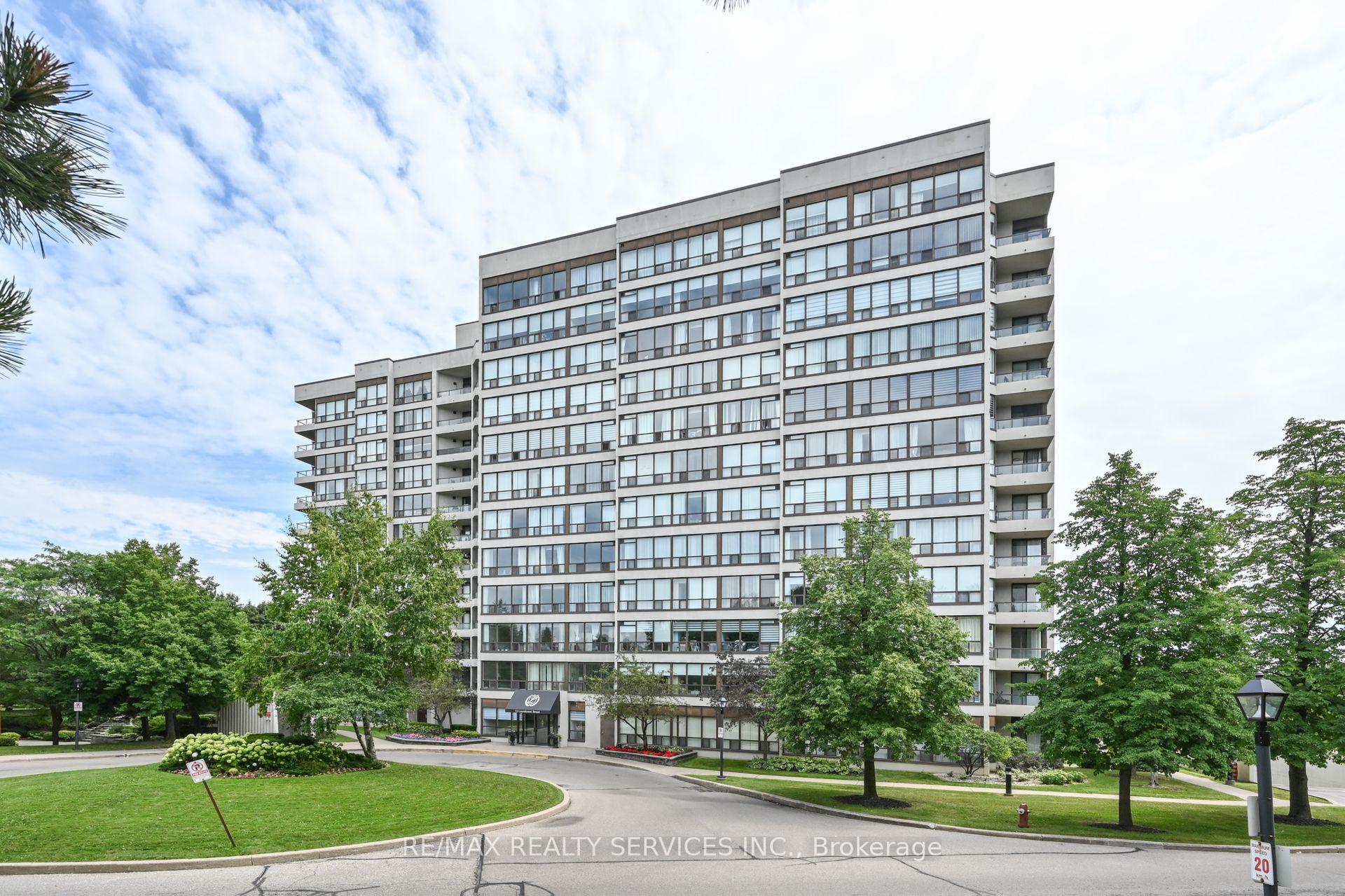 412 - 12 Laurelcrest Street, Brampton, ON L6S 5Y4