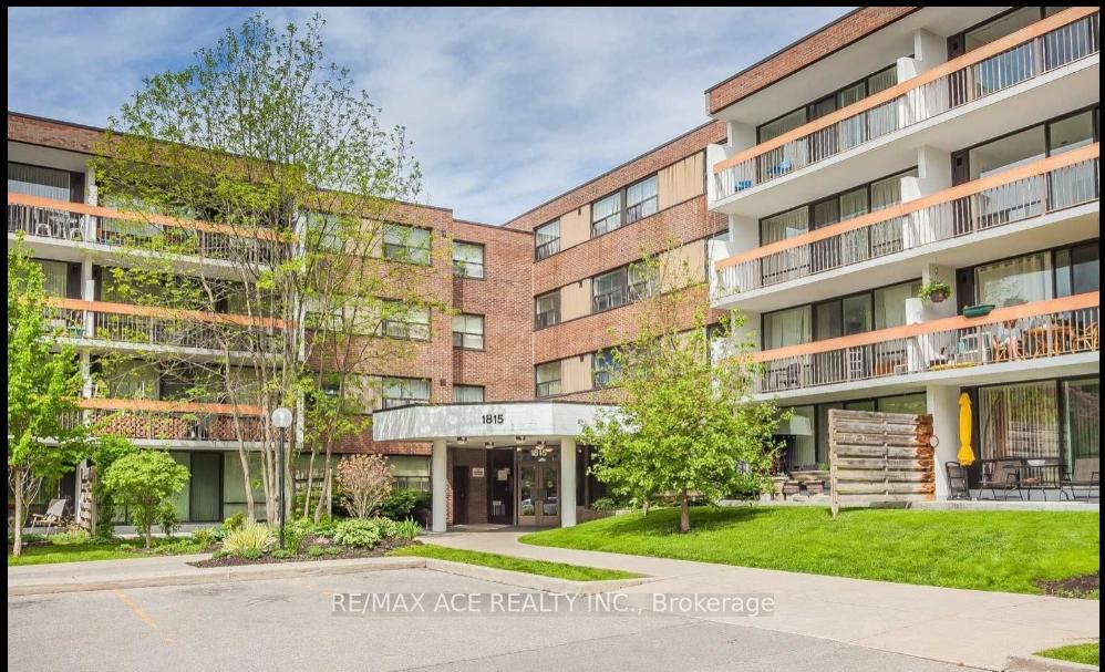 412 - 1815 O'connor Drive, Toronto, ON M4A 2P9