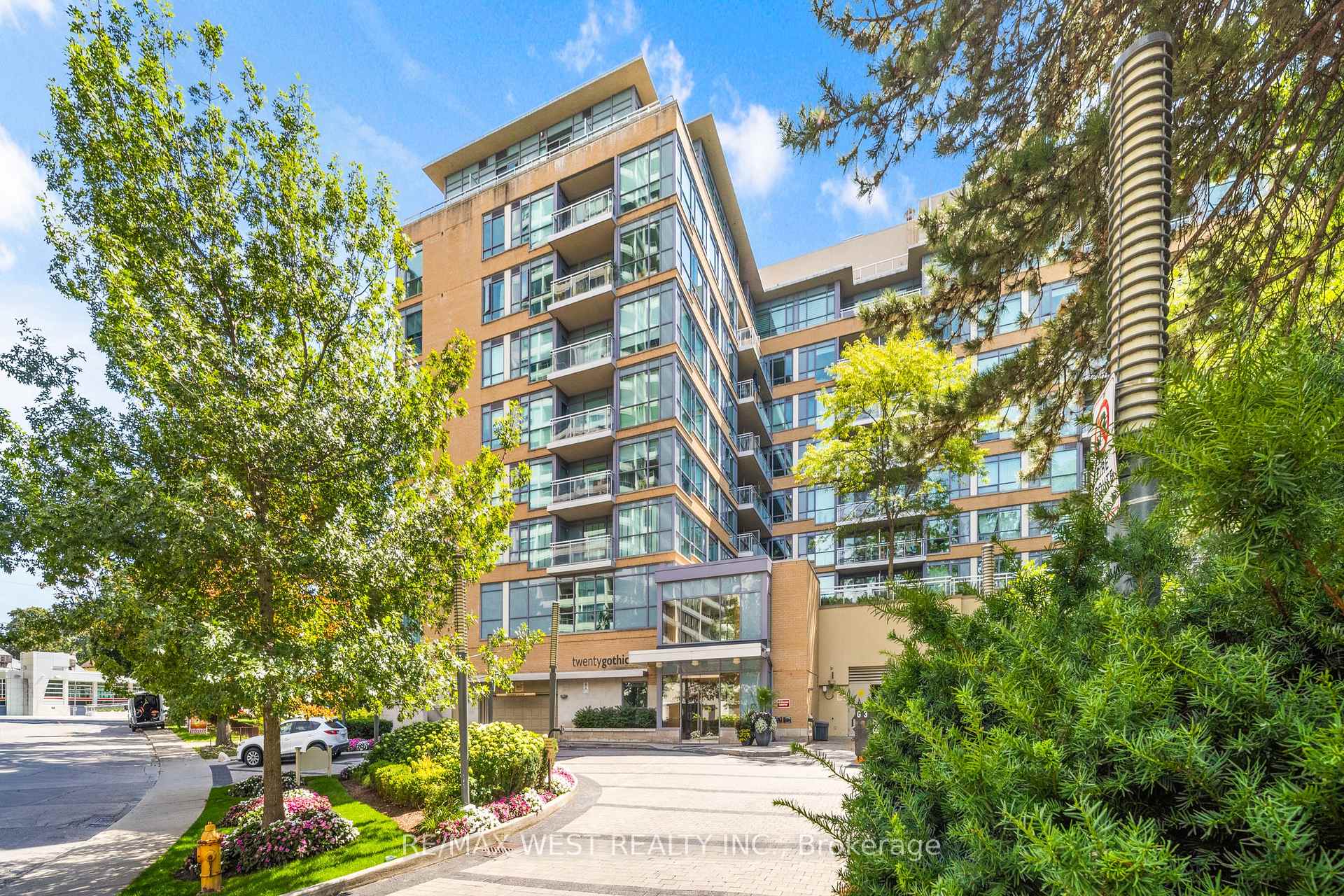 412 - 20 Gothic Avenue, Toronto, ON M6P 1T5