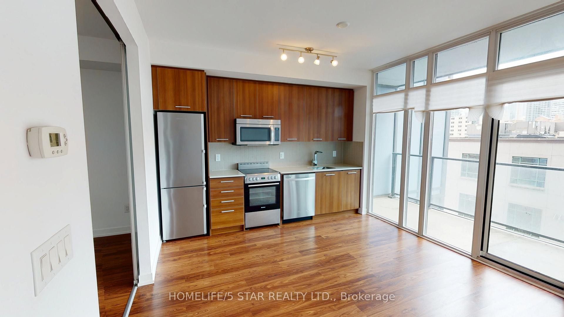414 - 105 George Street, Toronto, ON M5A 0L4