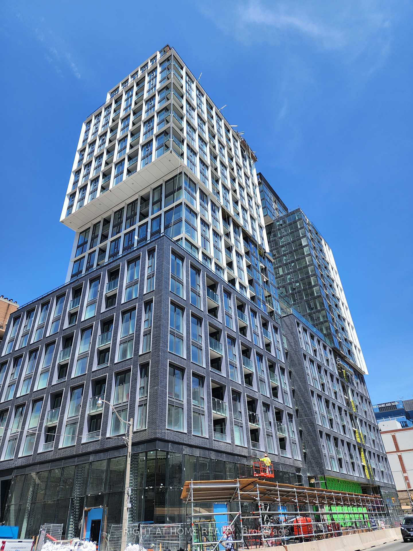 414 - 158 Front Street E, Toronto, ON M5A 0K9