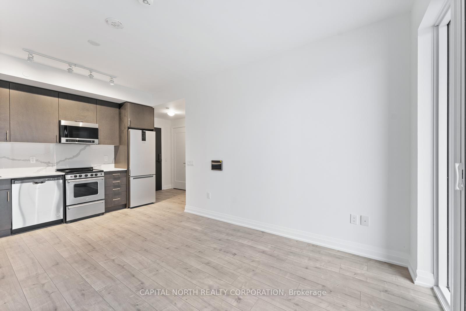 416 - 412 Silver Maple Road, Oakville, ON L6H 7X8