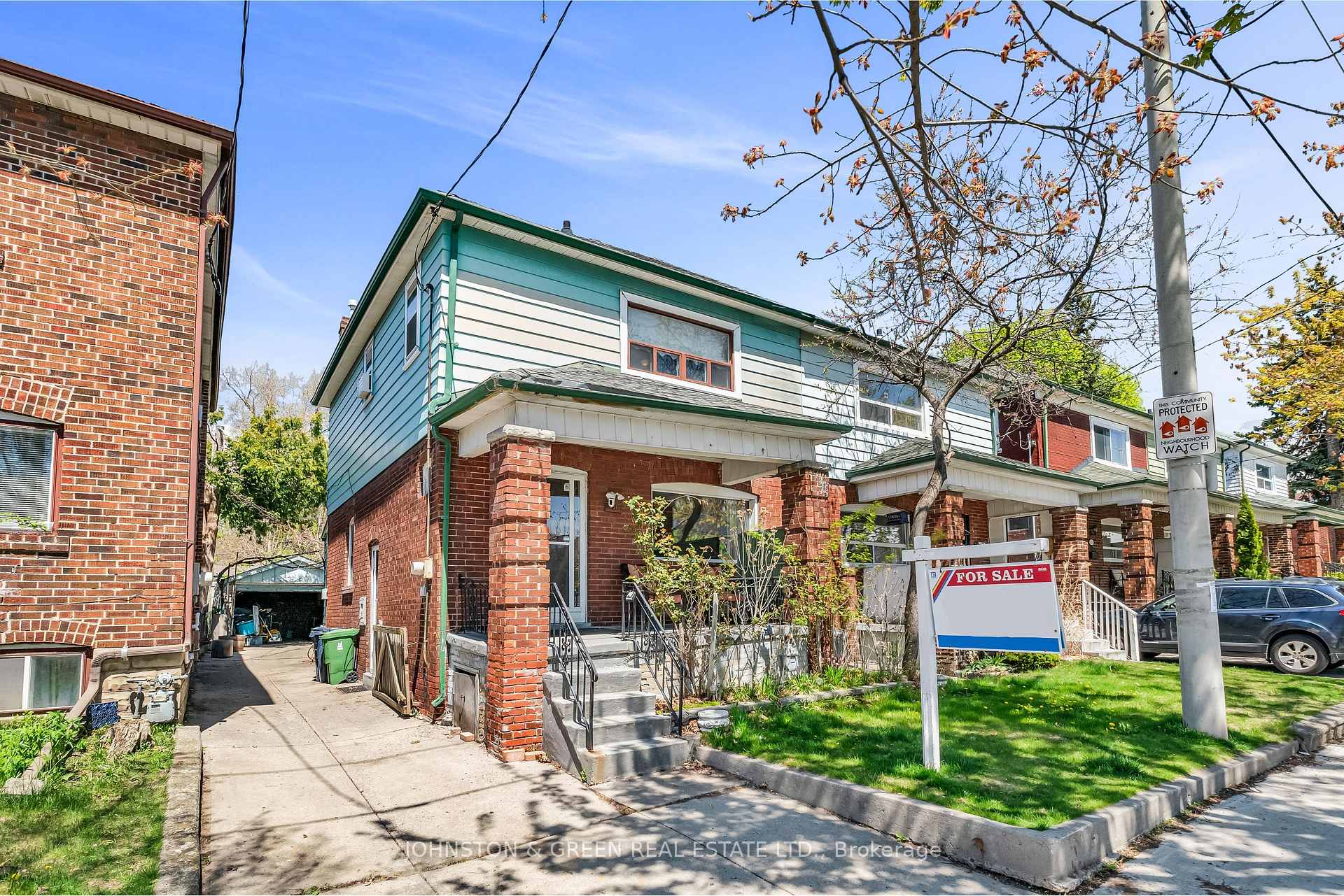 416 Mortimer Avenue, Toronto, ON M4J 2E9