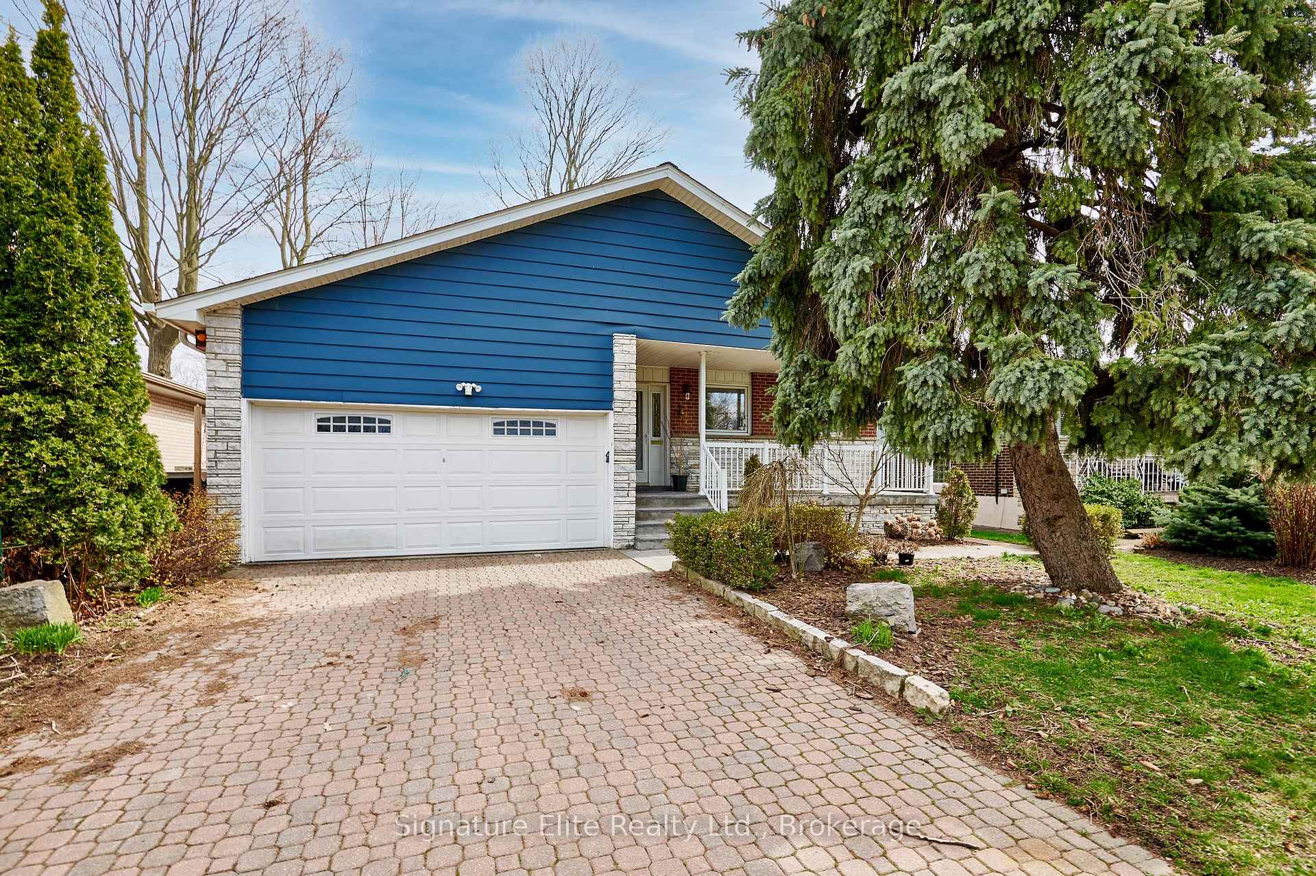 Upper - 417 Guildwood Parkway, Toronto, ON M1E 1R3