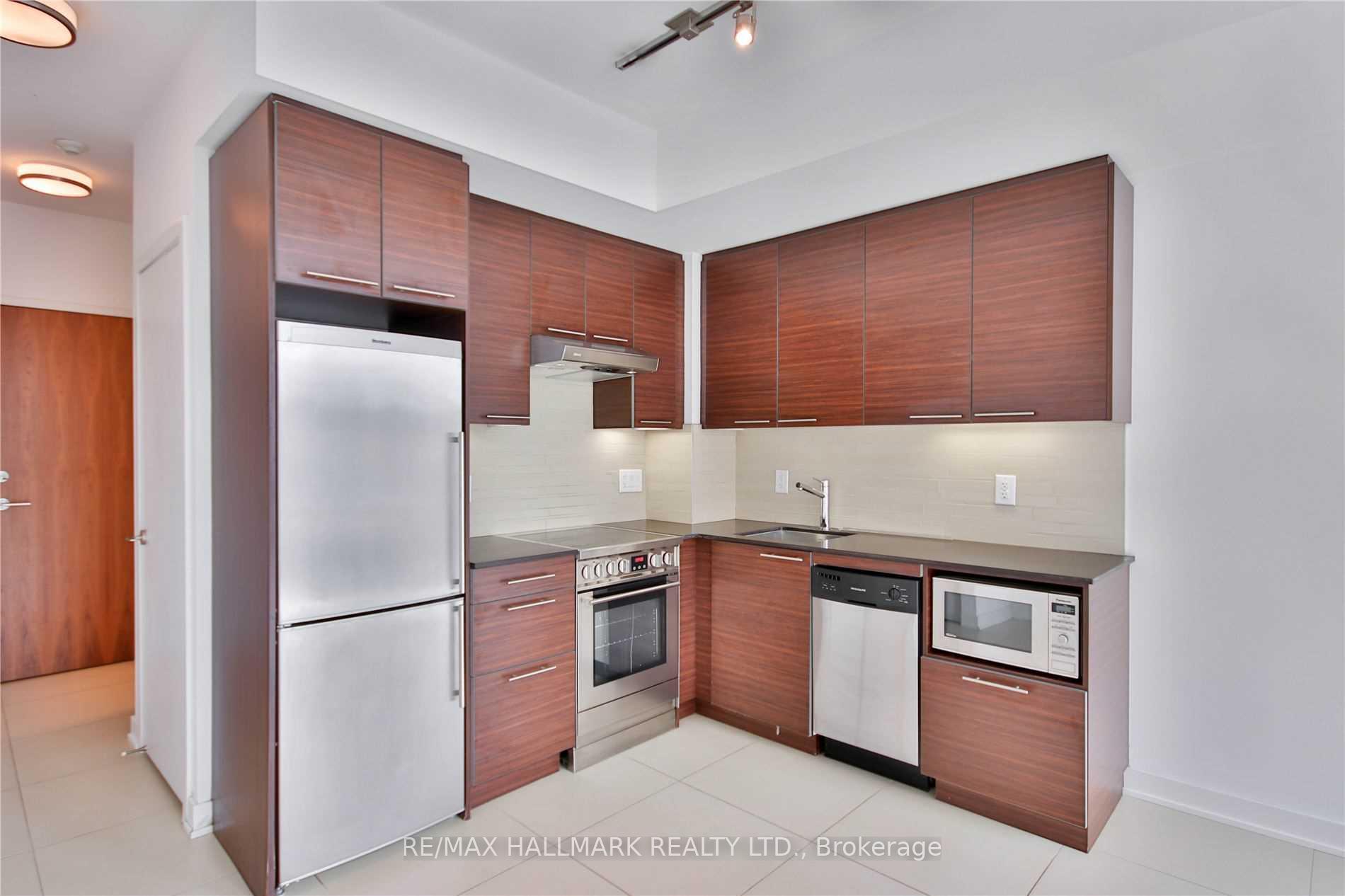 418 - 1 Market Street, Toronto, ON M5E 0A2